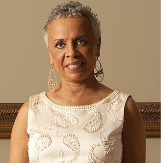 Ageless Beauty Carolyn Steele - Essence