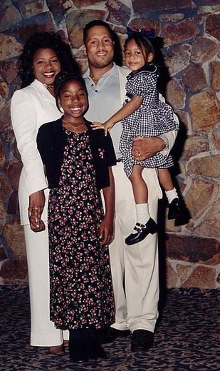 Valentine's Day with the Neelys - Essence