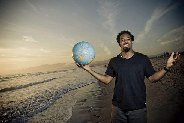 Dhani Jones: The Globetrotter - Essence | Essence