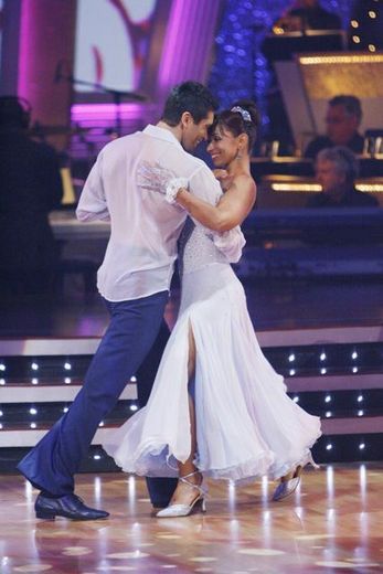 Mya: Dancing Queen - Essence