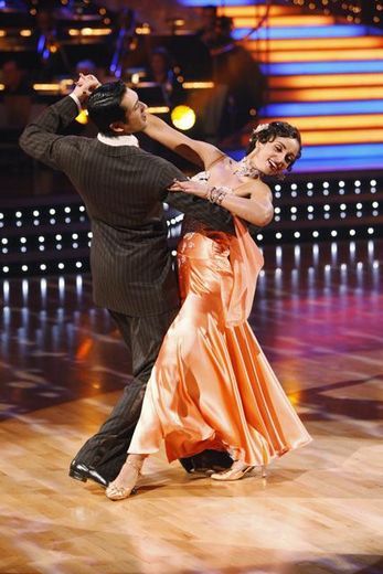 Mya: Dancing Queen - Essence