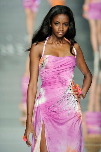 Model Behavior: Lyndsey Scott - Essence