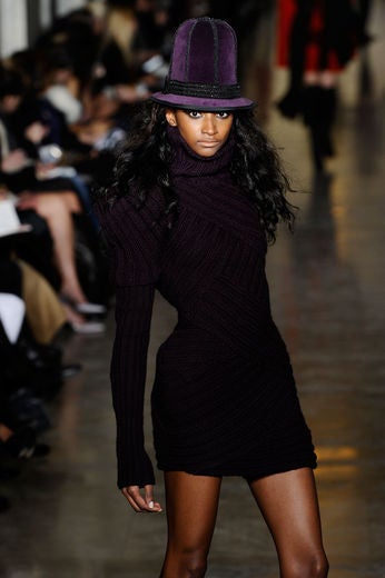 Model Behavior: Lyndsey Scott - Essence