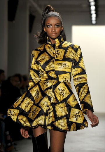 Model Behavior: Lyndsey Scott - Essence