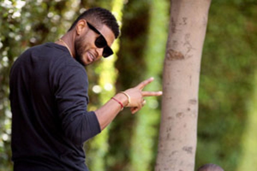 Star Gazing: Usher and Son Spread Peace and Love - Essence