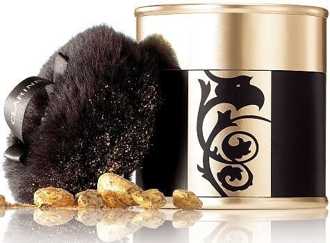 Miracle Worker: Clarins Shimmering Gold Powder - Essence | Essence