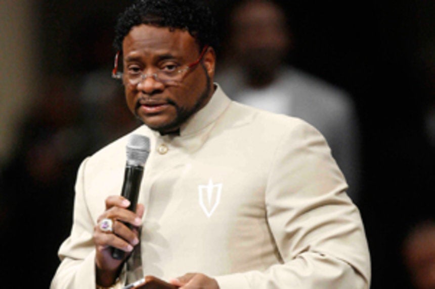Bishop Eddie Long Apologizes for 'King' Ceremony - Essence