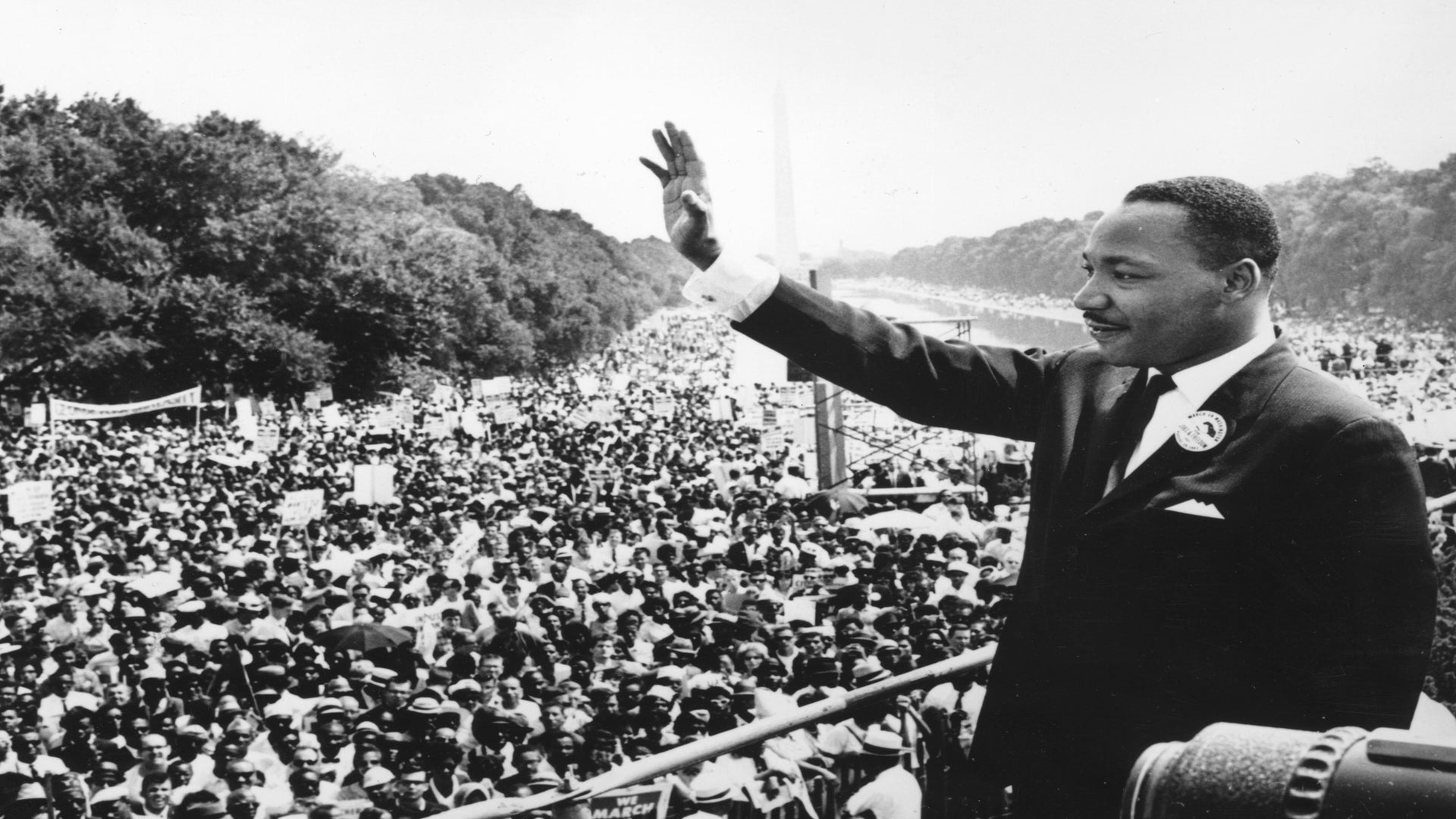 BET to Air Sunday's MLK Memorial Dedication - Essence