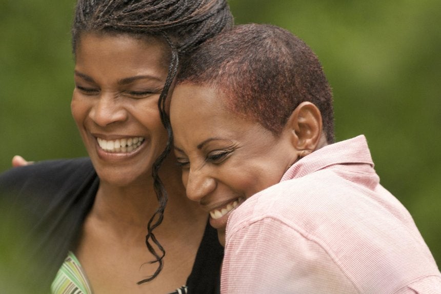 8 Signs You Need New Friends - Essence