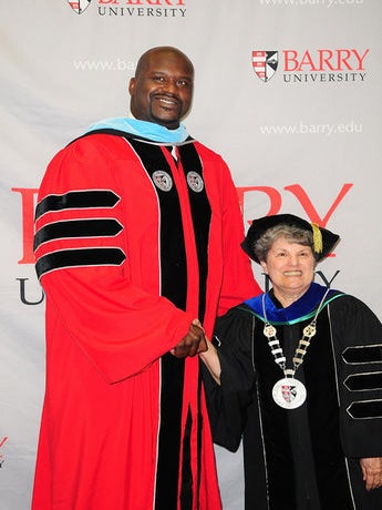 Shaquille O'Neal Earns Doctoral Degree from Barry University - Essence