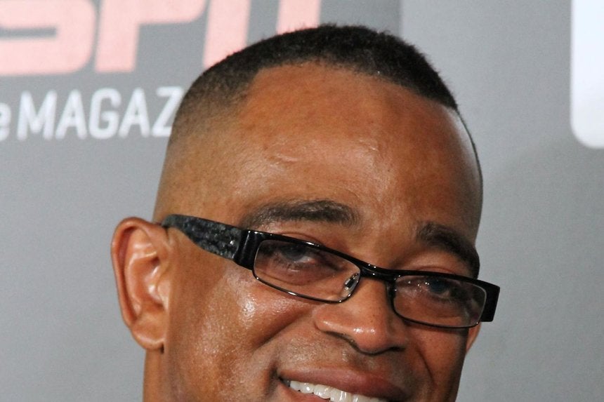 ESPN Anchor Stuart Scott Dies At 49 After Battle With Cancer - Essence