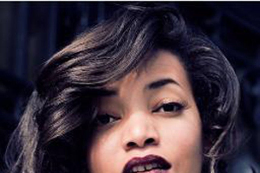 Must-See: Alice Smith Performs 'Be Easy' Exclusively for ESSENCE - Essence