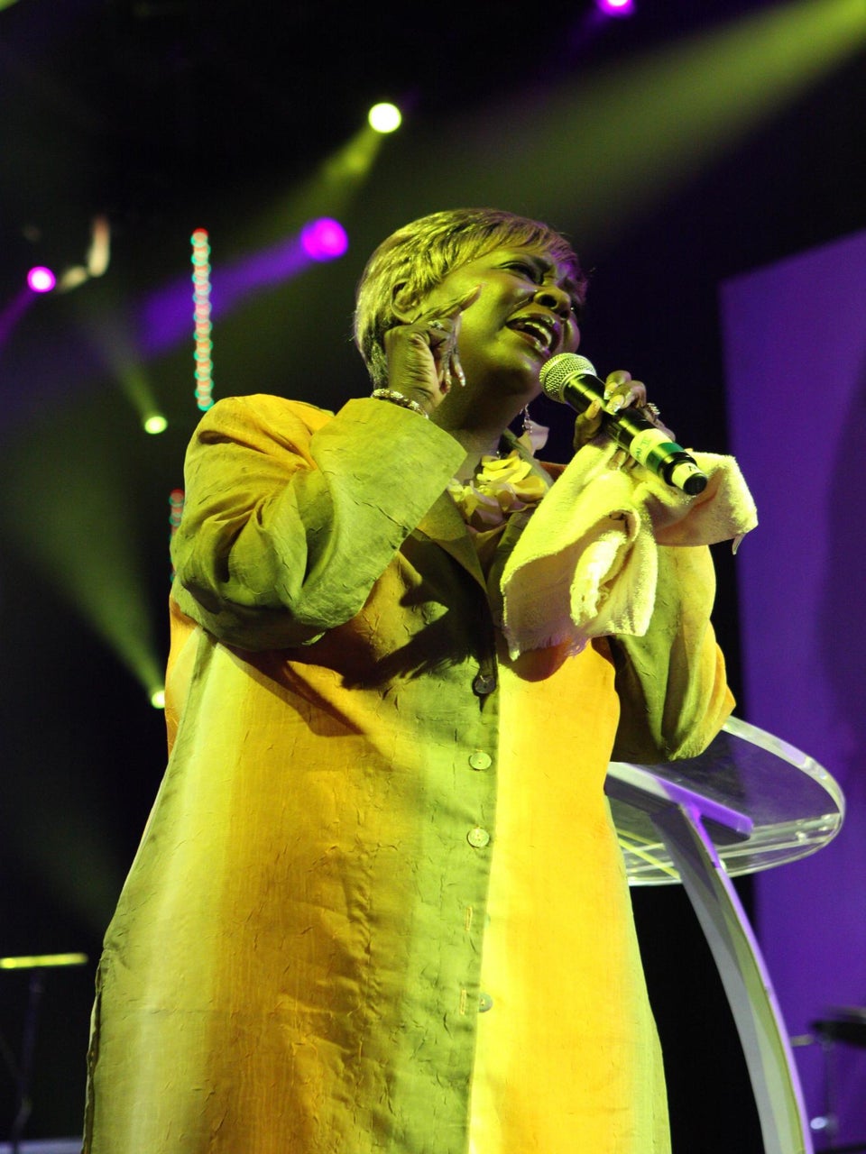 Gospel Singer Lady Tramaine Hawkins on ESSENCE Festival & Community ...