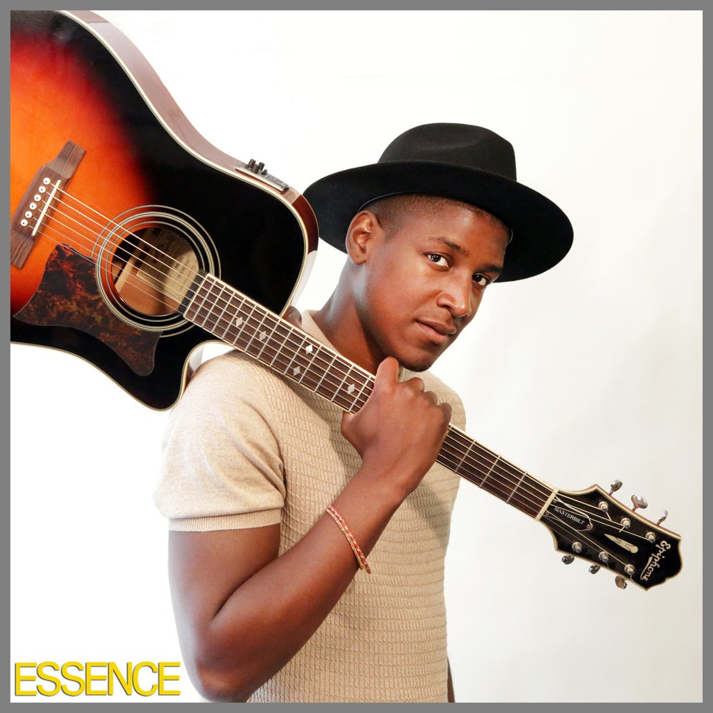 New & Next: Meet British Pop Sensation Labrinth, Watch Him Perform ...