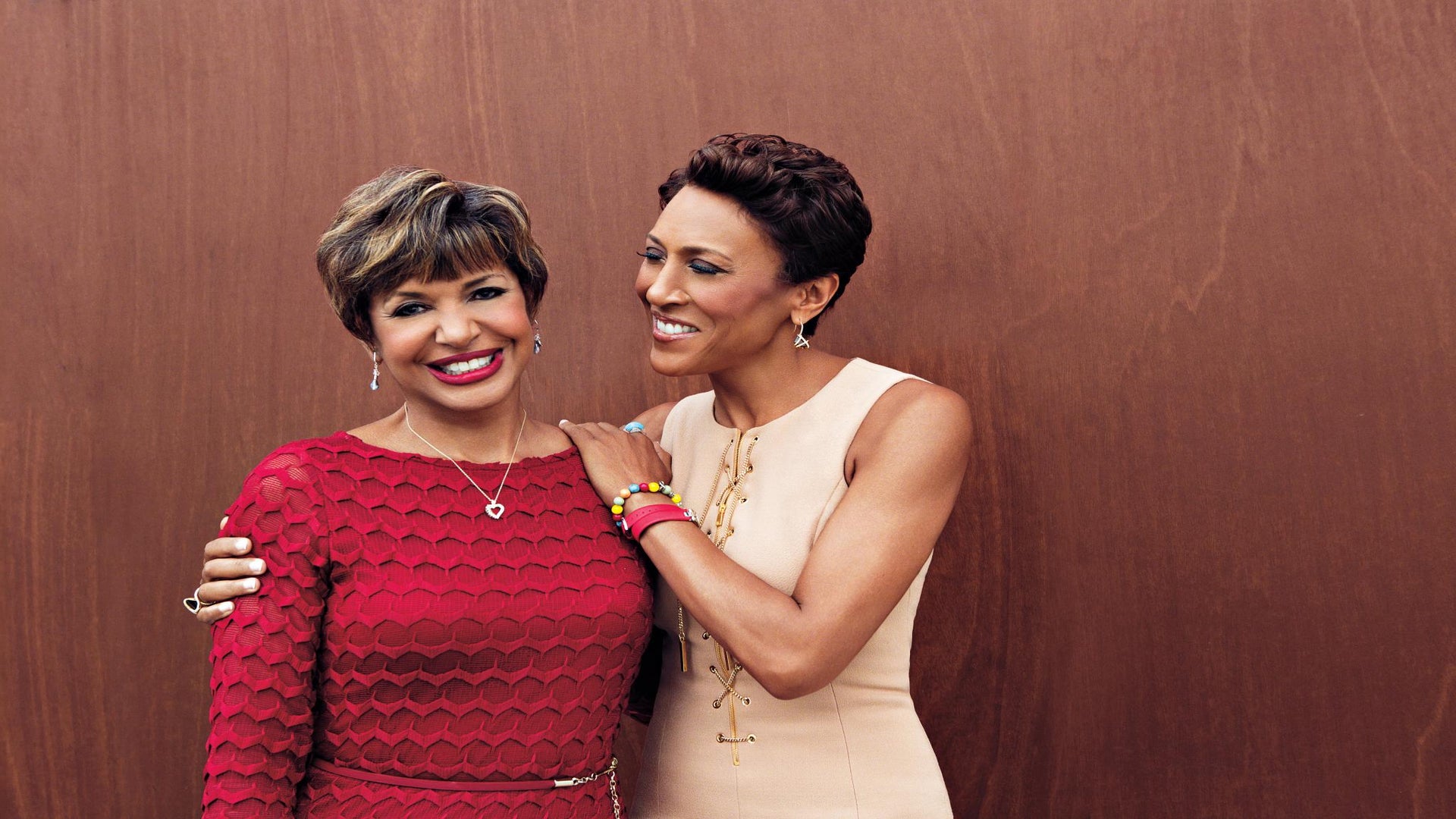 Robin Robert's Talks Sisterhood - Essence