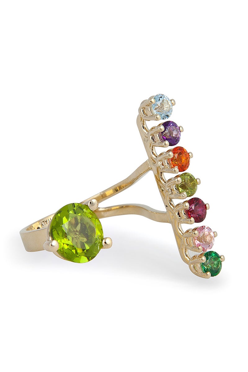 15 Non-Traditional Engagement Rings - Essence