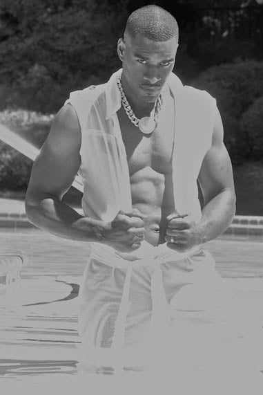 Eye Candy: Model Kenyon Glover - Essence