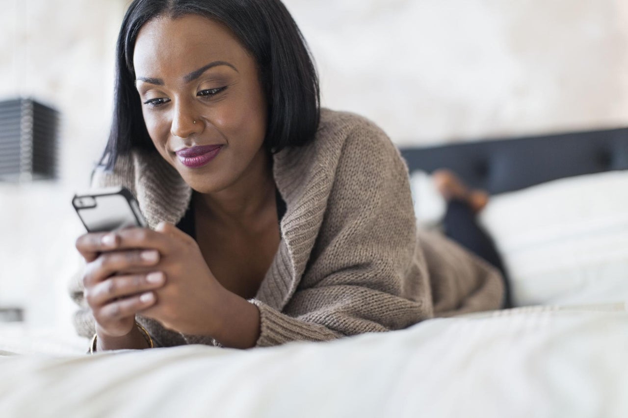 Long Distance Love: 9 Secrets To Make It Work - [site:name] | Essence