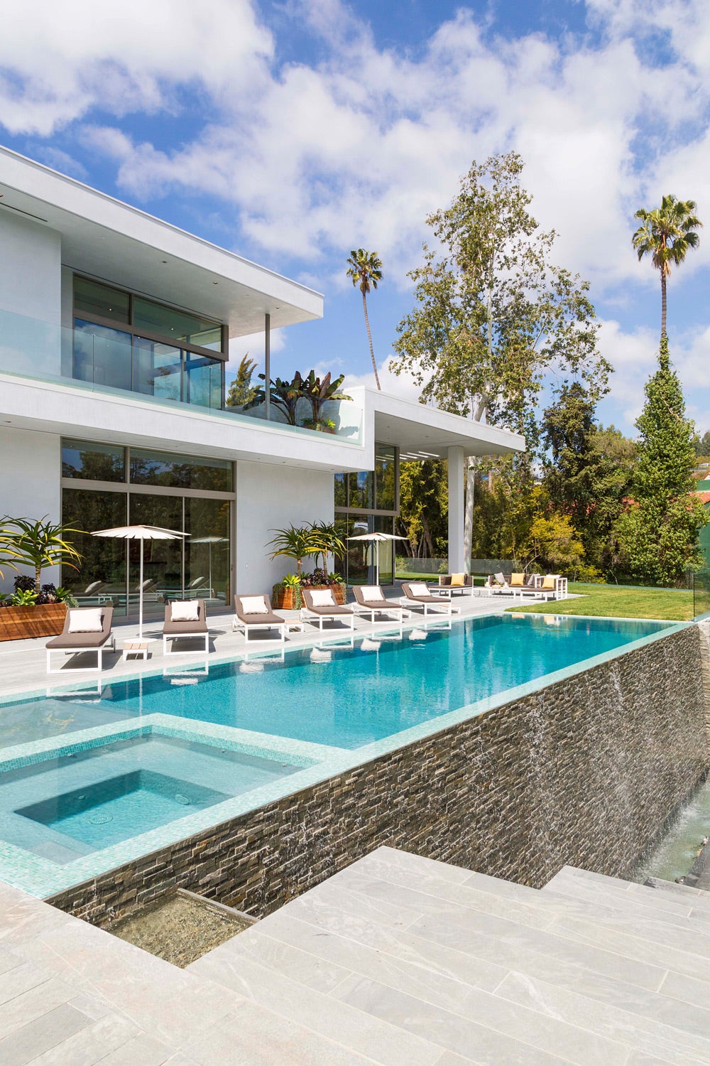 Crib Envy: Inside Beyonce and Jay Z's New Los Angeles Home - [site:name ...