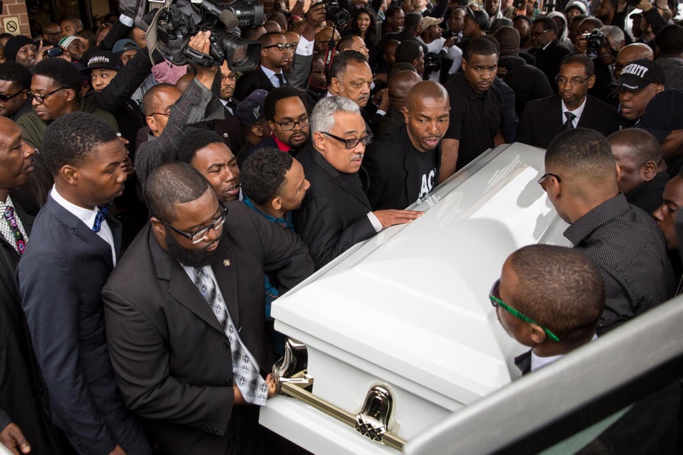 Thousands of Mourners Gather at Freddie Gray’s Funeral - Essence