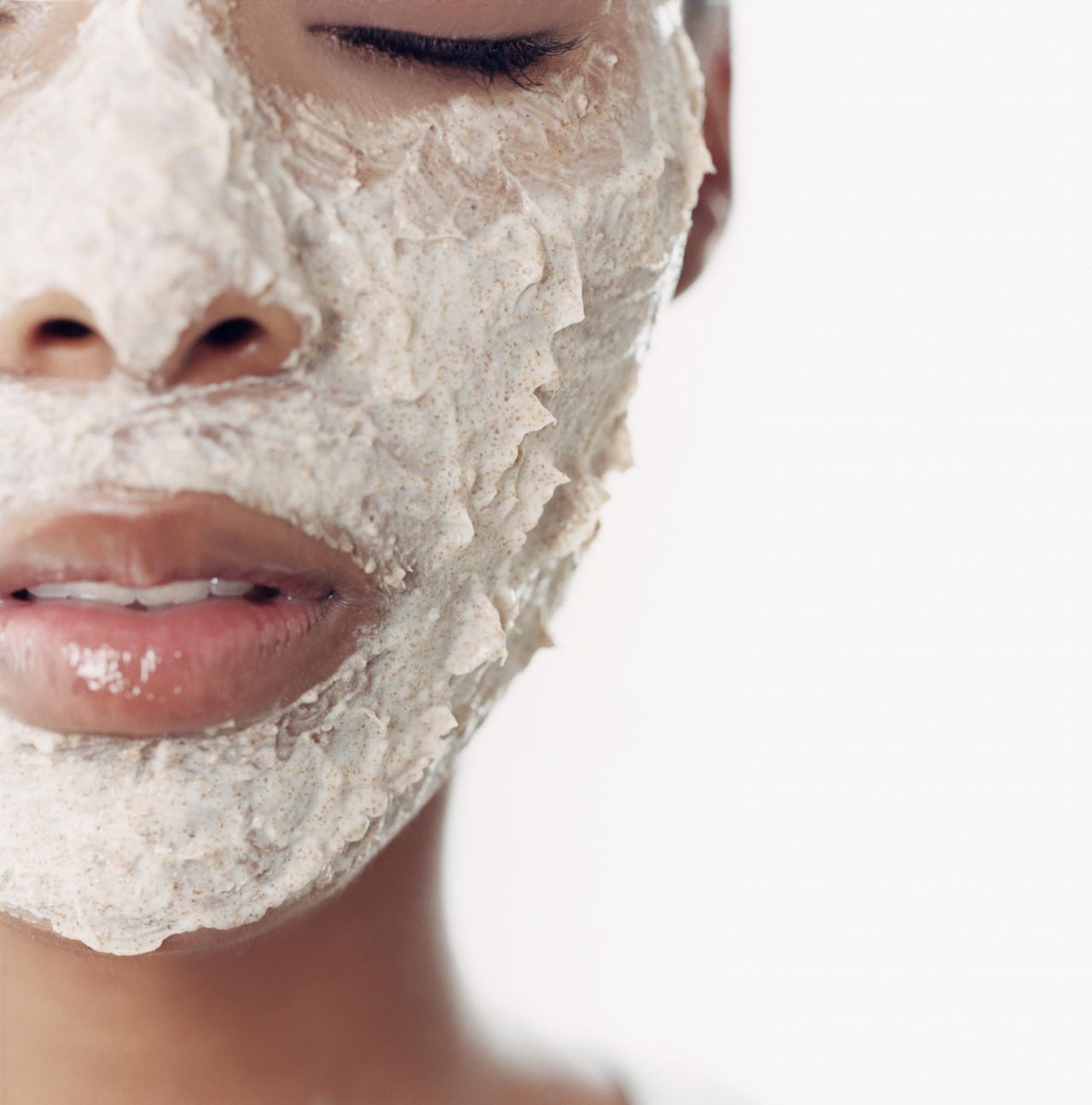 VIDEO: How to Create a DIY Face Scrub - [site:name] | Essence
