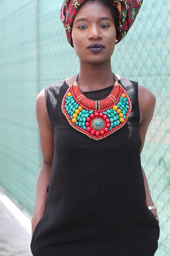 Accessories Street Style: 9 Fashionistas That Are Up to Their Necks in ...