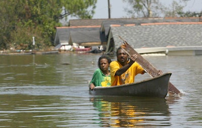 32 Harrowing Photos of the Hurricane Katrina Aftermath - Essence