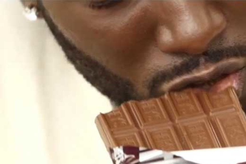 Best Video Ever! Watch What Happens When A Chocolate Bar Meets Hot ...