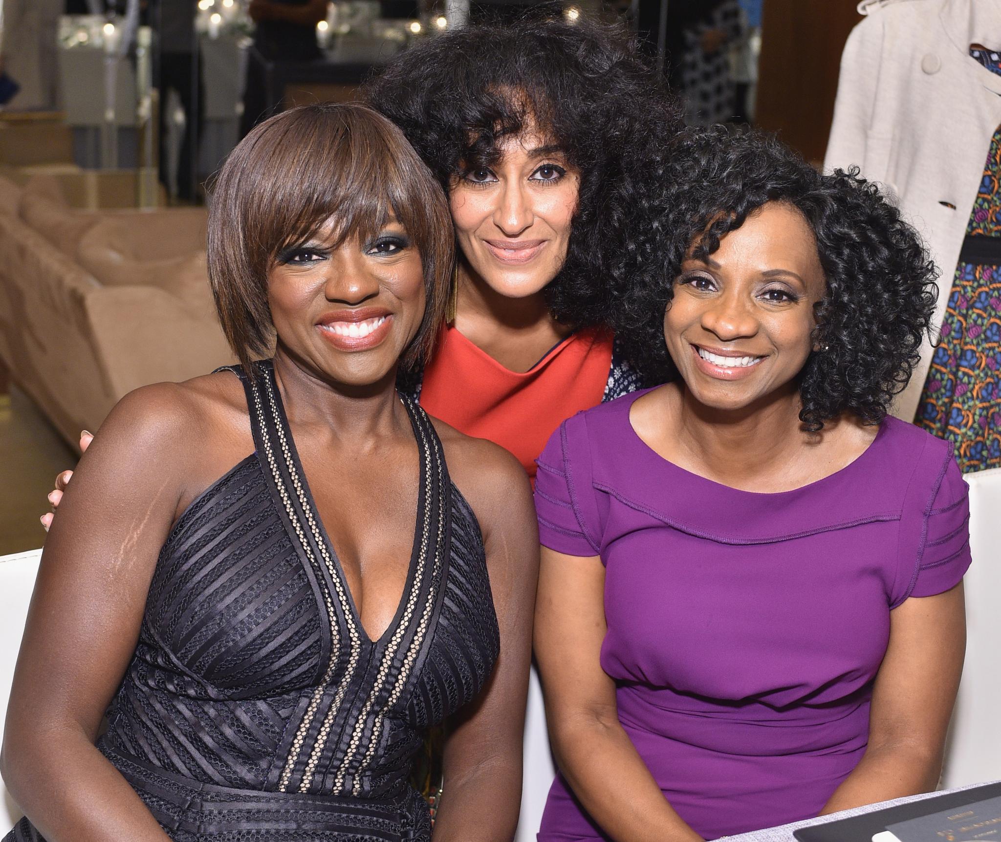 Viola Davis, Tracee Ellis Ross, Elisa Perry and More Celebs Out and ...