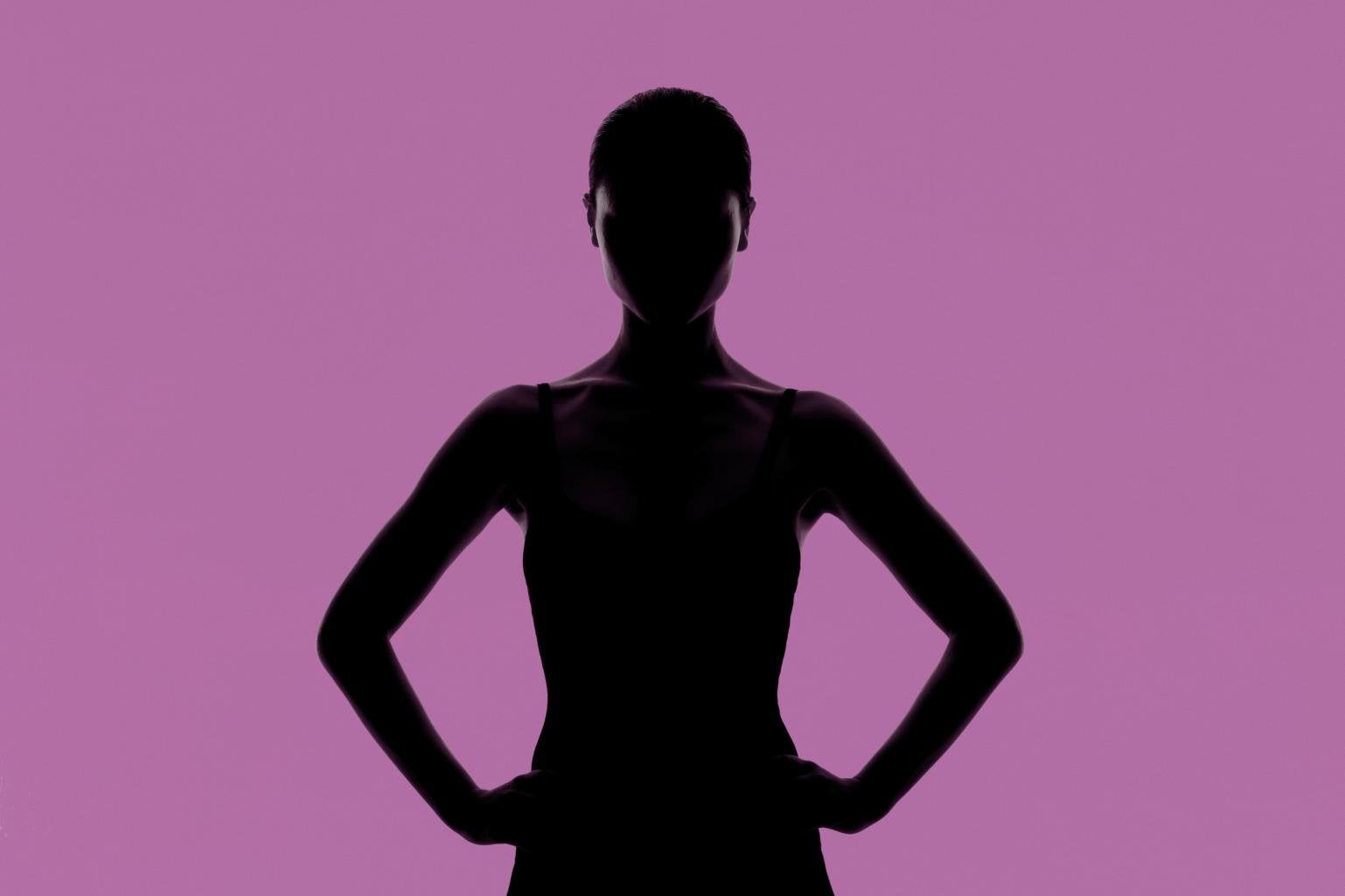 Powerful Body Language Poses for Women - Essence