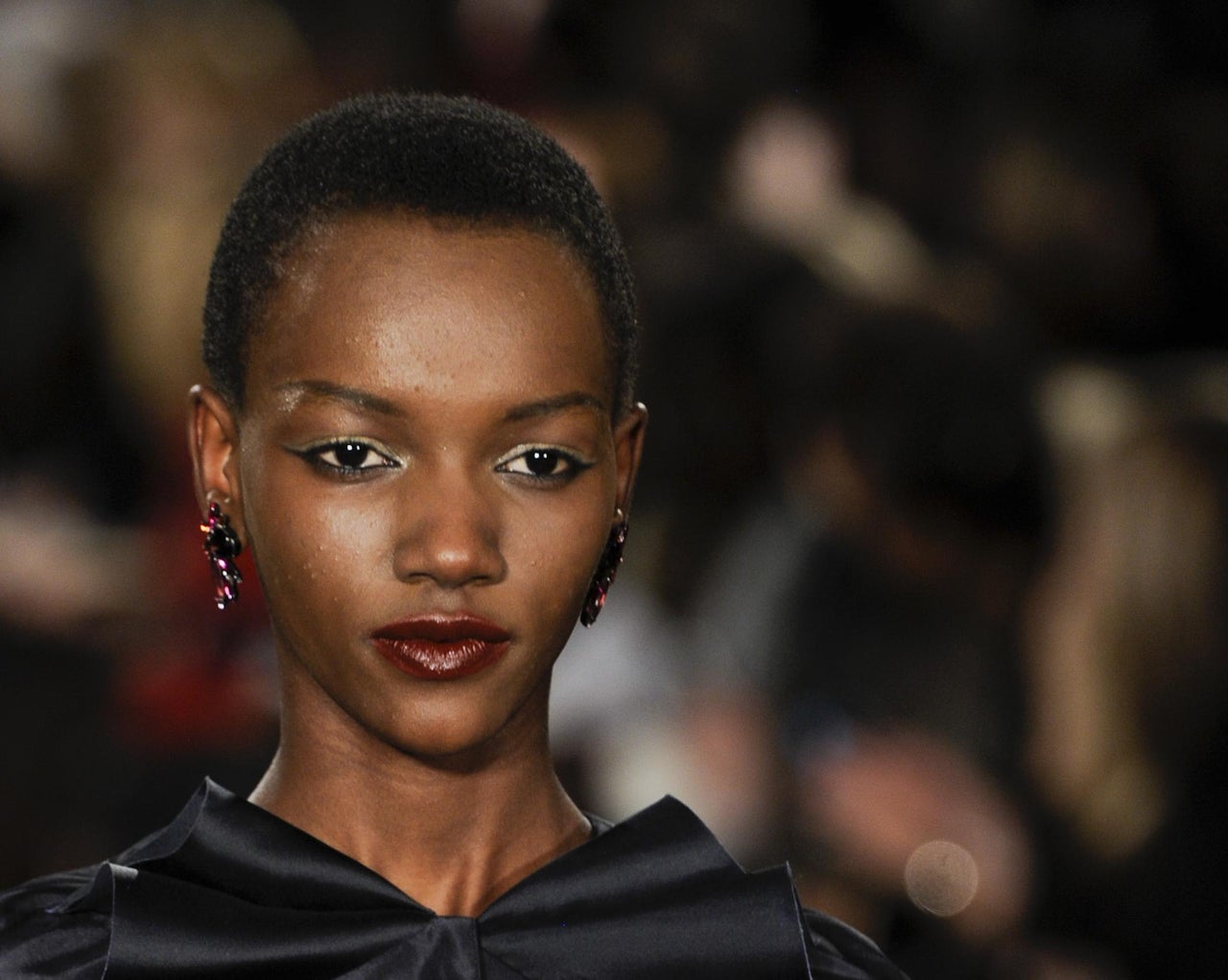 This Black Model is Changing the Face of the Beauty Industry - [site ...