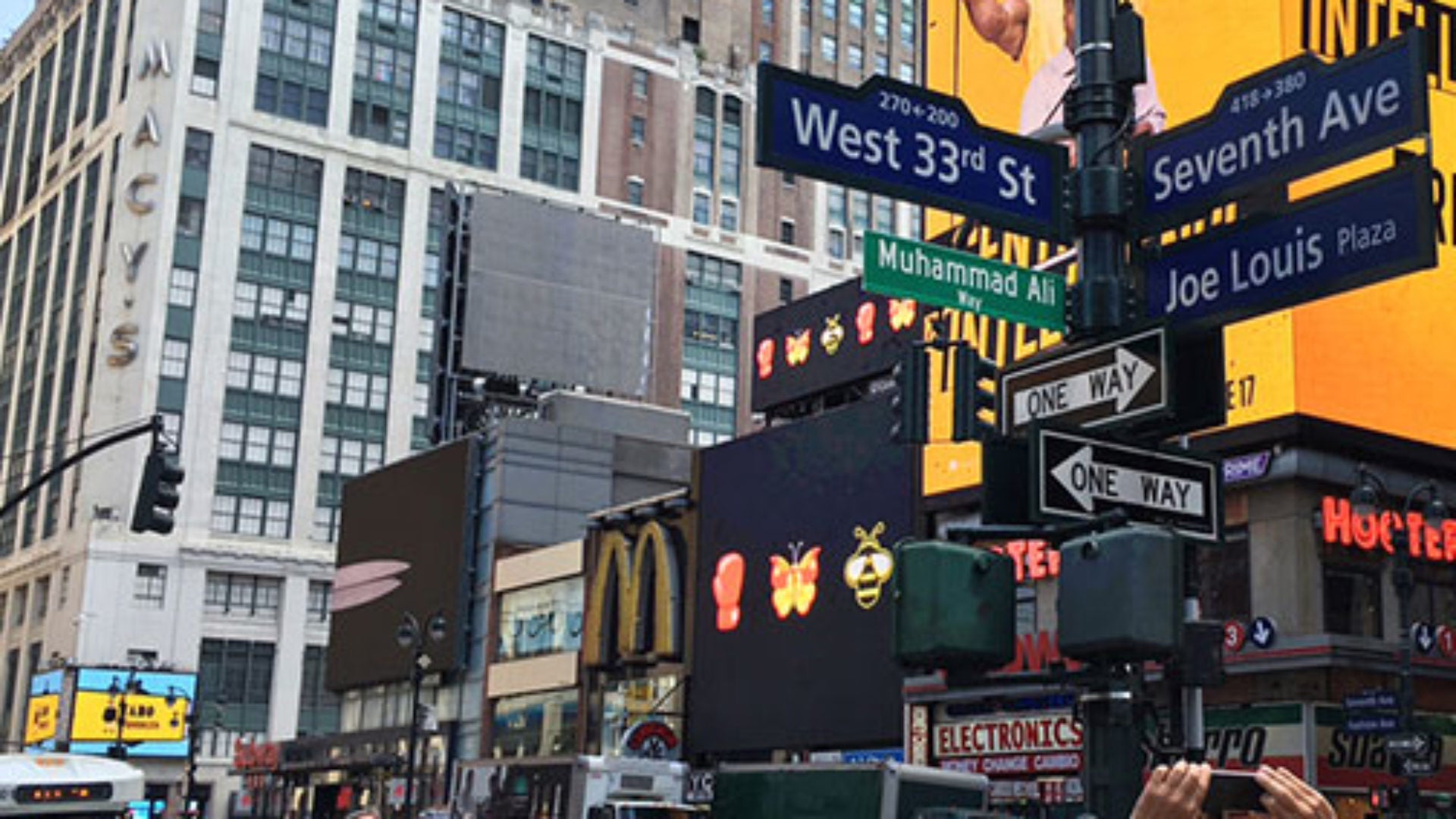 NYC Street Renamed 'Muhammad Ali Way'