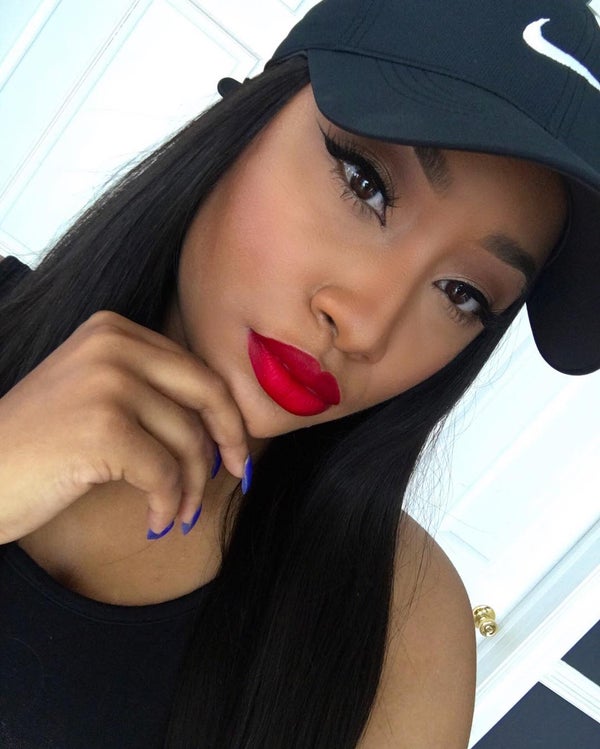 19 Best Red Lipstick Instagrams - Essence