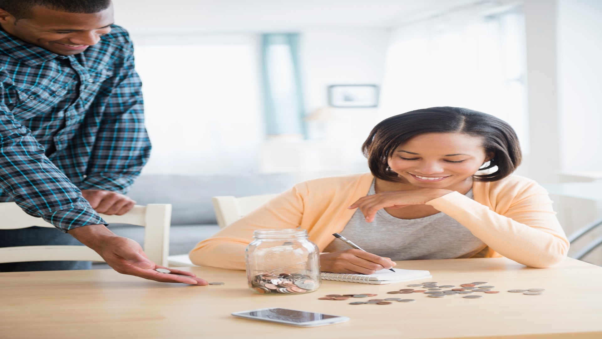 Guess How Much Couples Are Okay With Secretly Spending Before They Tell ...