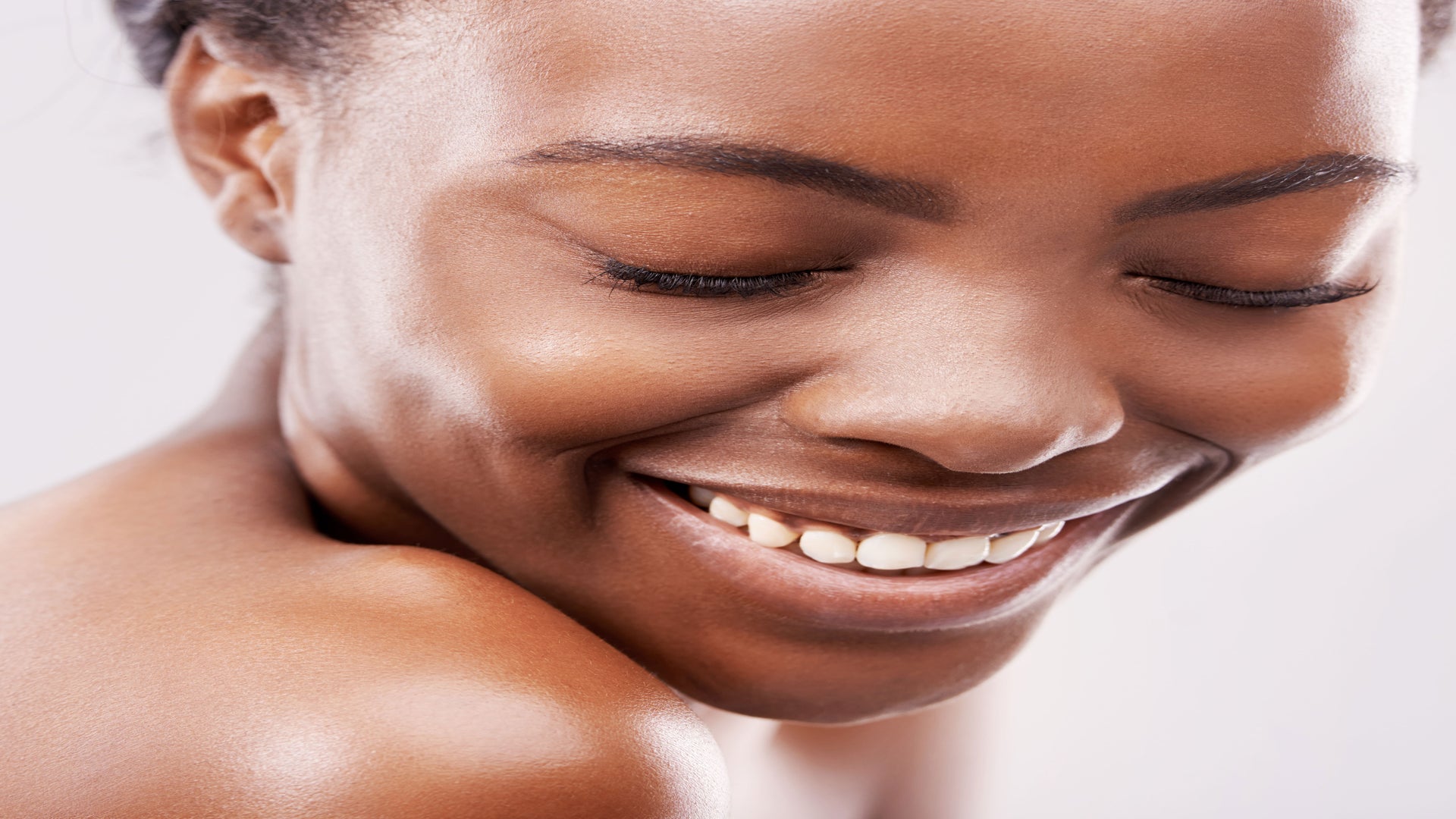 Best Face Masks For Relaxation - Essence