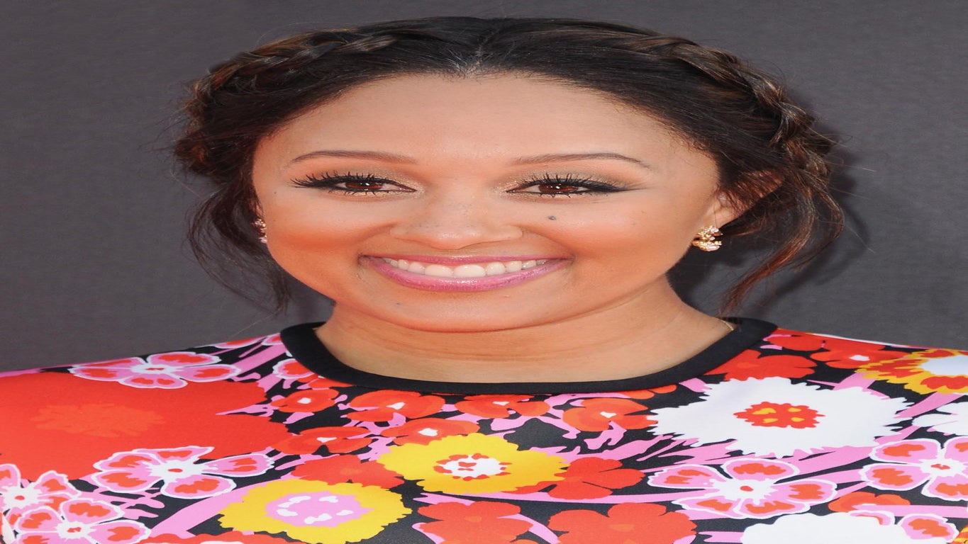 Tamera Mowry-Housley Attends ‘The Jungle Book’ Premiere In Goddess ...