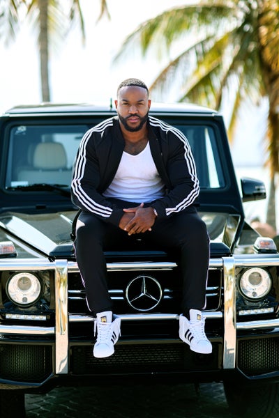 #MCM: Ladies, You Need to See Hunky Model Joshua Benoit Right Now ...