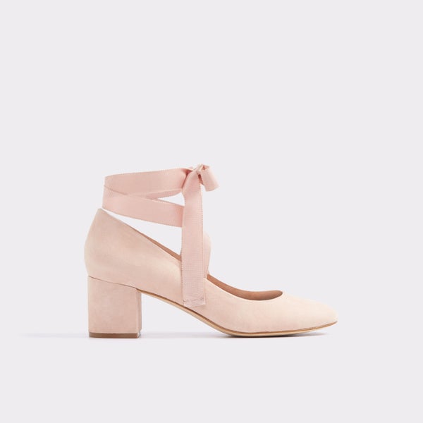 15 Must-Have Shoes for Graduation - Essence