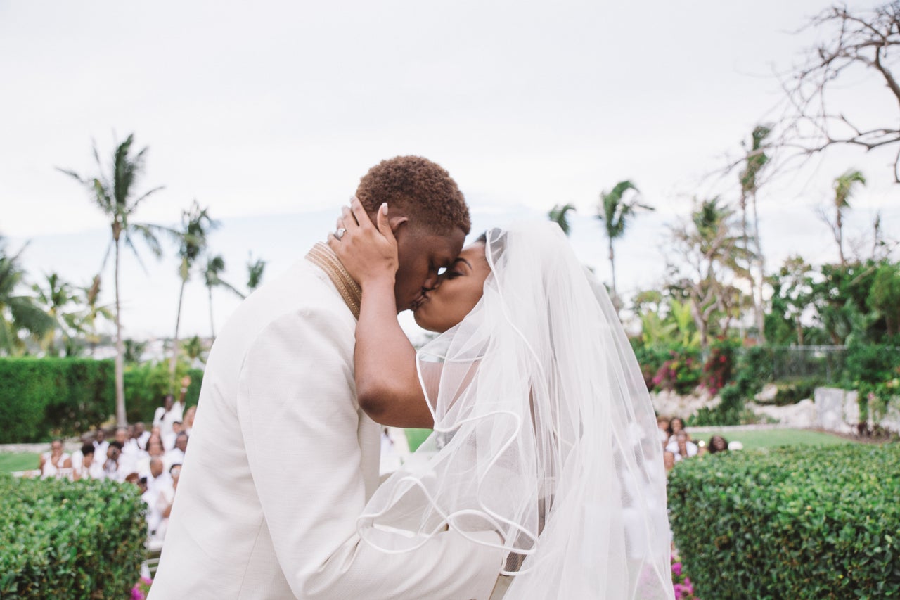 Bridal Bliss: Quinnton and Ariel's Bahamas Wedding Photos Are Gorgeous ...