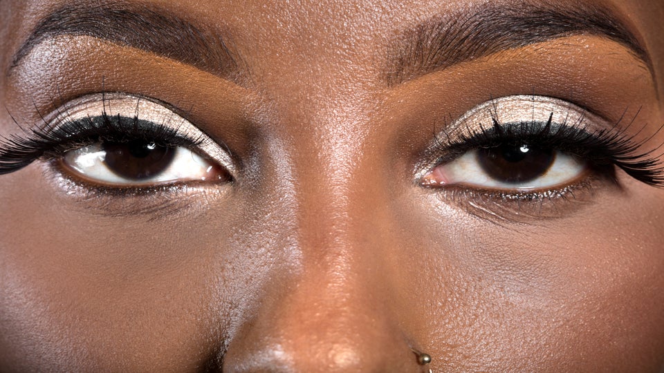 Types of False Eyelashes - Essence