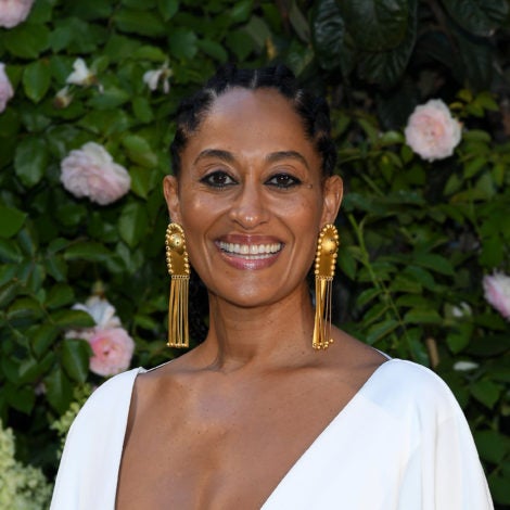 We're Still Obsessing Over Issa Rae's Next-Level ESSENCE Cover Looks ...