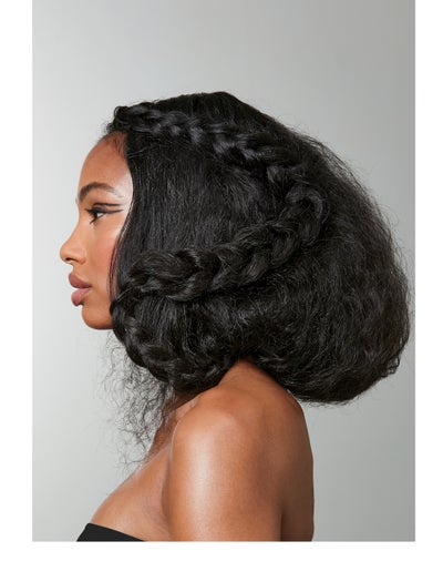 Terrific Textures: A Celebration Of Black Women's Incredible Crowns