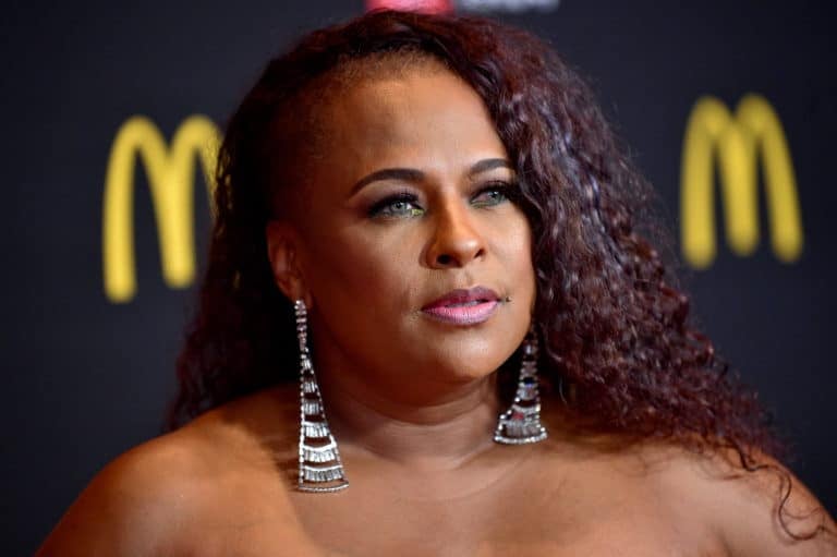 Rapper Yo-Yo Claims R. Kelly's Team Tried To Slip Her Daughter His Number
