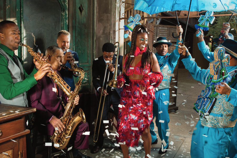 We Need All The Fierce Earrings Issa Rae Rocked During Her ESSENCE ...