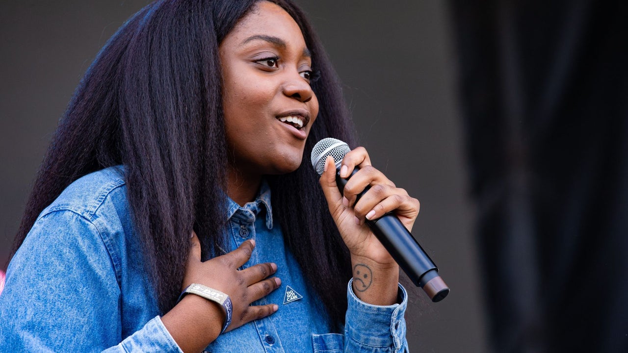 Rapper Noname Creates Book Club | Essence