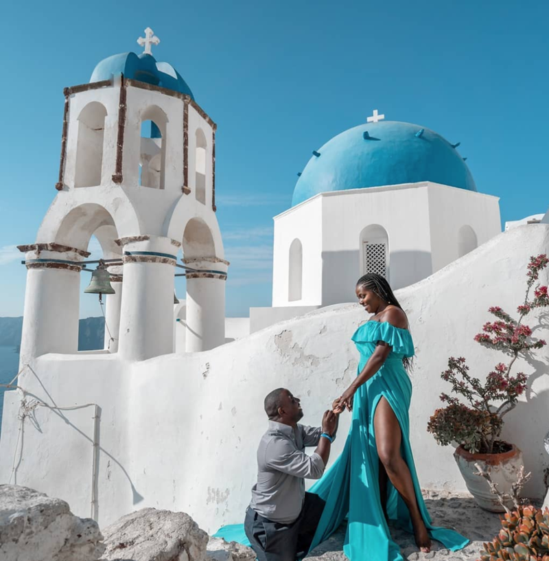 Greek Romance! These Couples Filled The Streets Of Santorini With ...