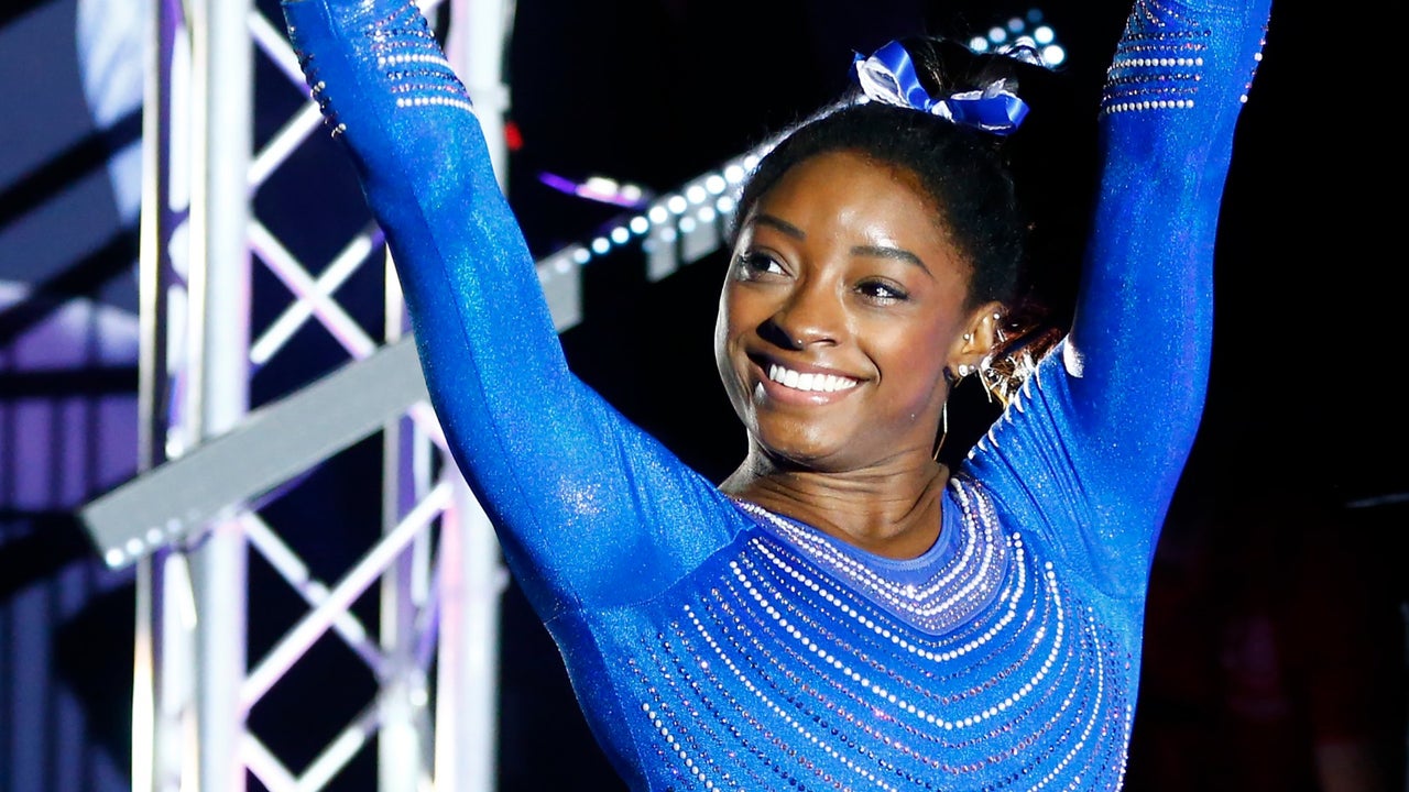Simone Biles Goes For Gold Eyeshadow At U.S. Championships - Essence ...