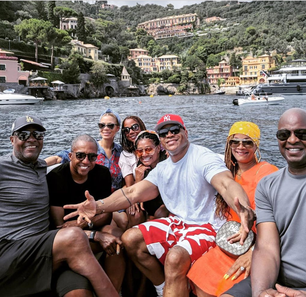 Cookie Johnson Threw Husband Magic Johnson A 60th Birthday Party On ...