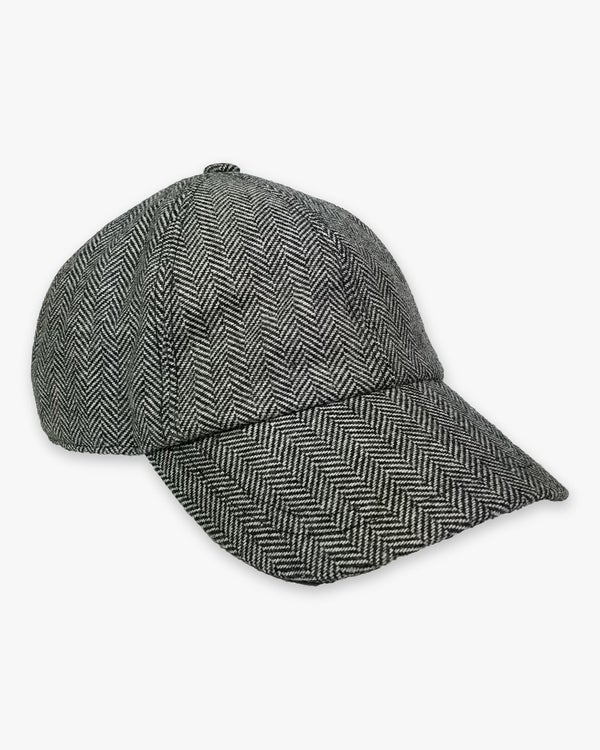These Fall-Ready Hats Will Complete Any Look - Essence