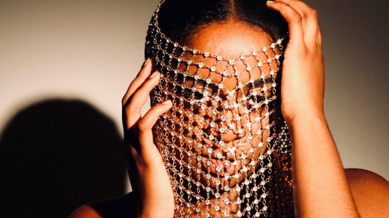 Rising Star Ayoni Celebrates What Makes Us Beautiful With "Divine ...